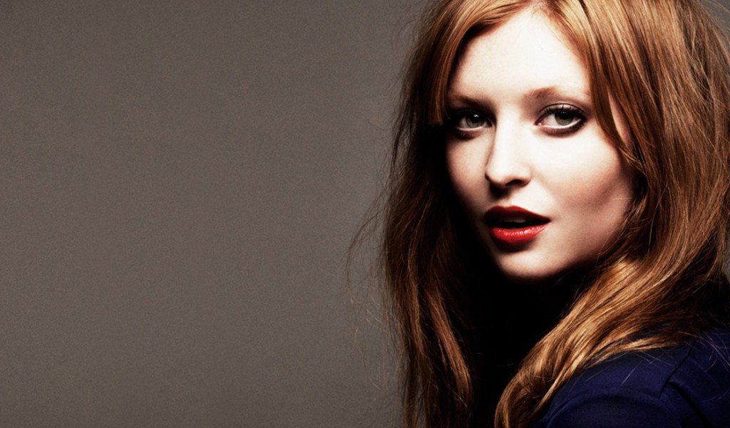 FAYE makes U.S TV debut on 'Carson Daly'