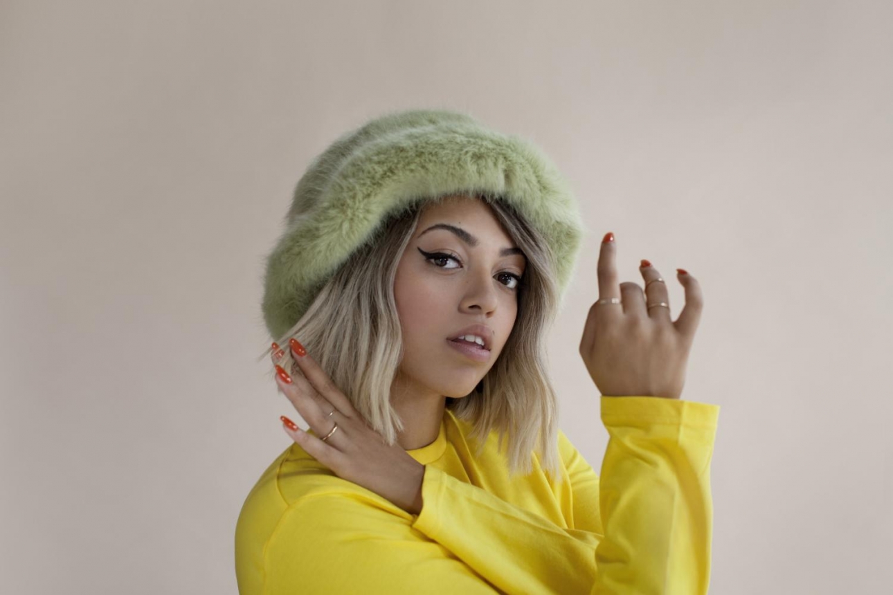 Mahalia announces new EP, shares sleek and soulful first track ...
