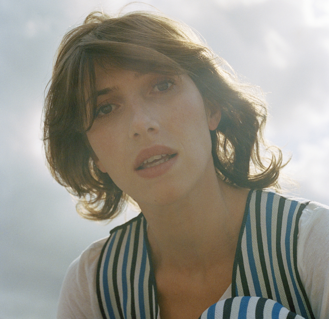Aldous Harding announces new record with warm lead single “The Barrel”