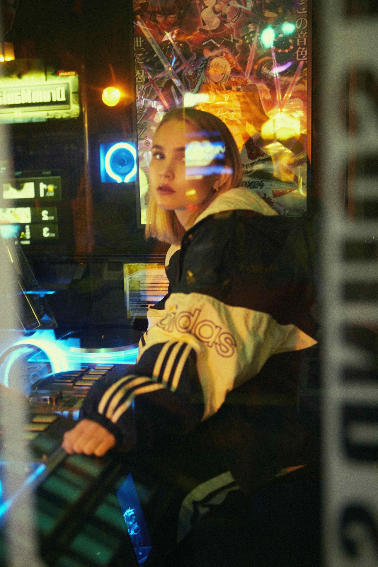 Becky and the Bird impresses with dreamy debut ‘Holding On’