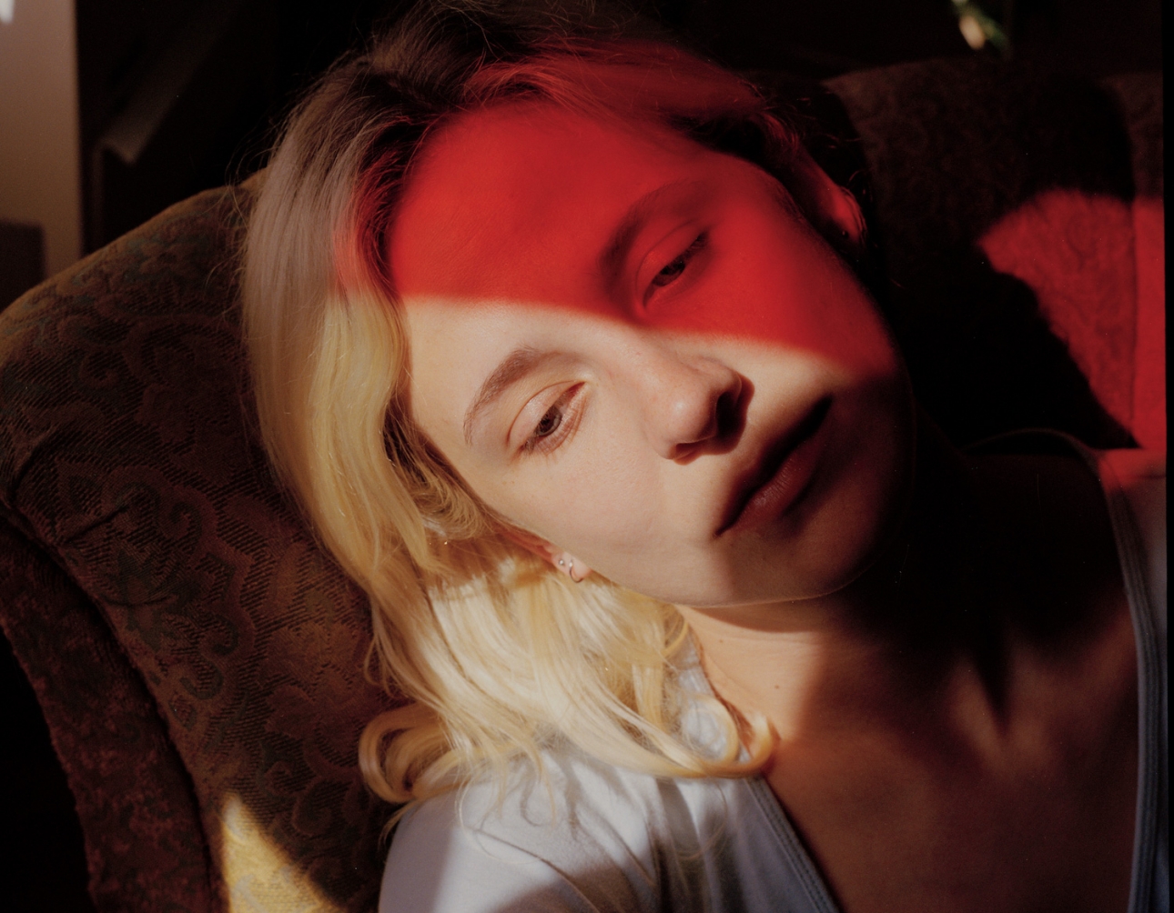 Helena Deland announces debut album with title-track “Someone New”