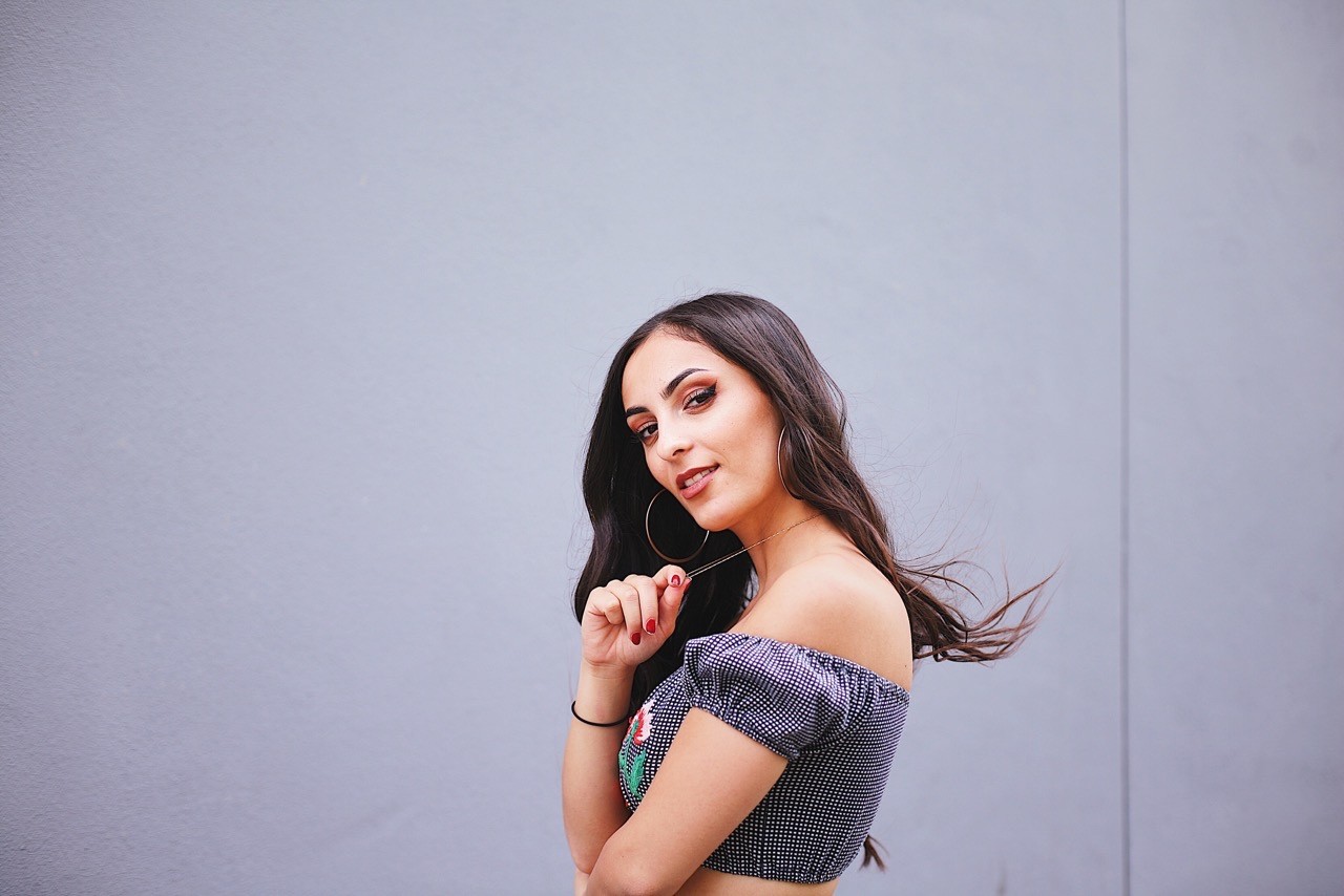 Rising talent J Elle brings all the sultry R&B vibes on irresistible ...