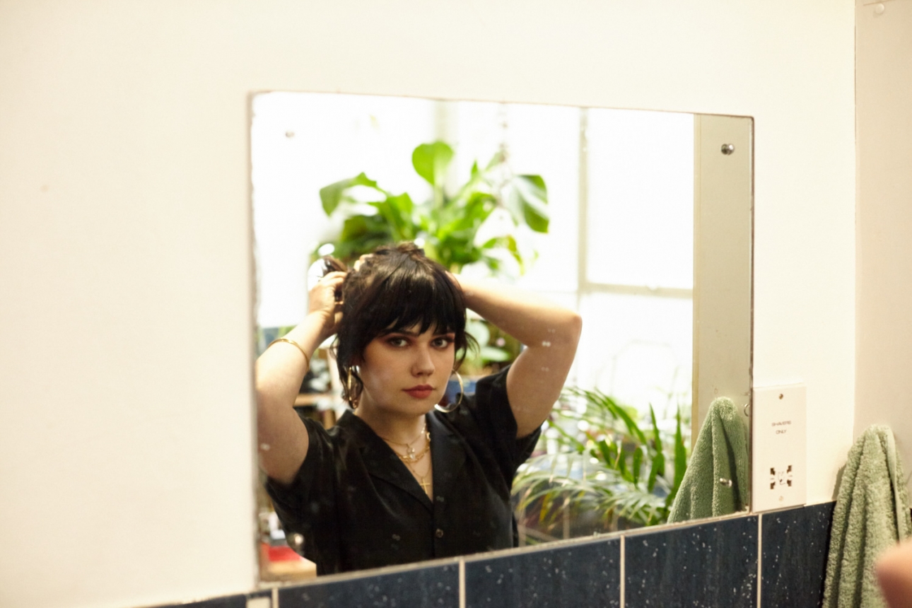 Lily Moore returns with reflective new cut “Now I Know”