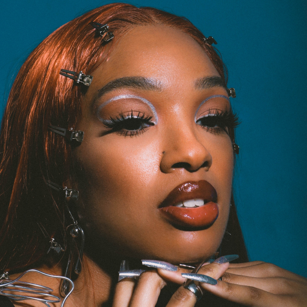 Cariss Auburn is unafraid to be her authentic self on her shimmering ...