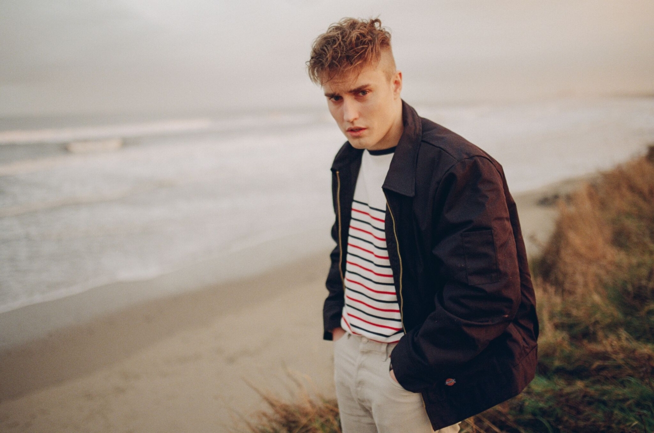 North Shields troubadour Sam Fender painted us a vivid picture at his ...