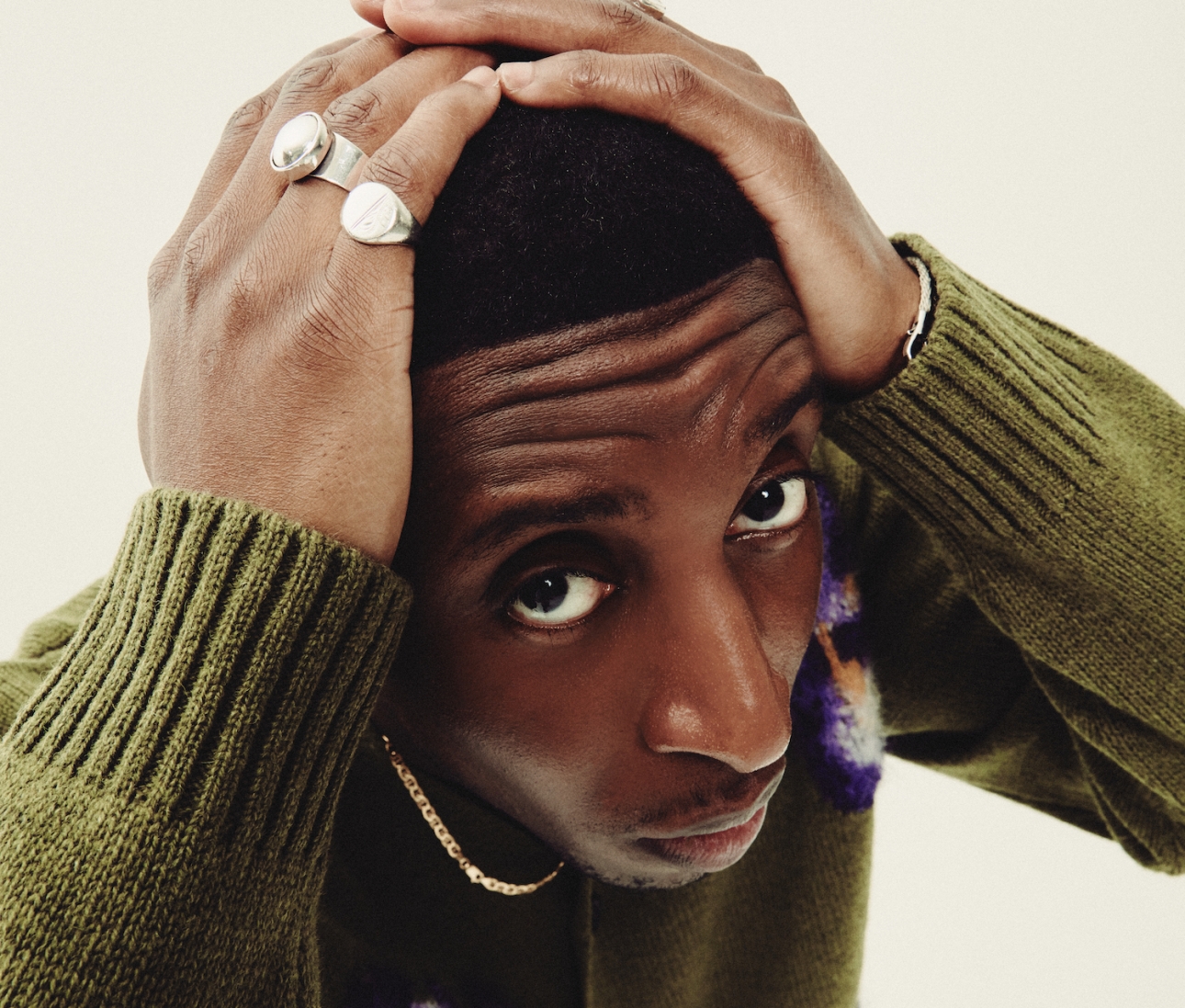 Samm Henshaw releases new track “Grow” with video starring Tiana Major9