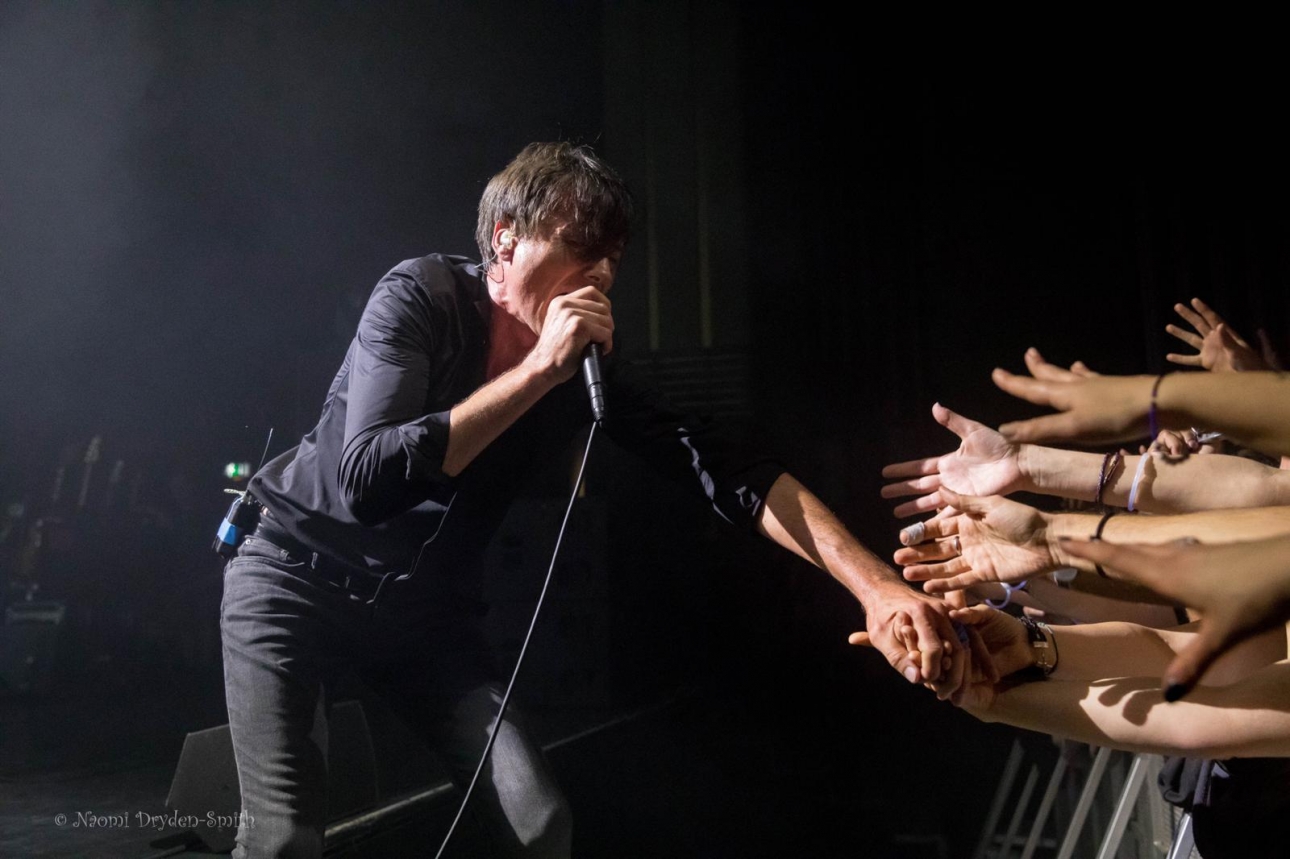 Live Report: Suede, Eventim Apollo, Hammersmith, 12/10/2018, writer Tom ...