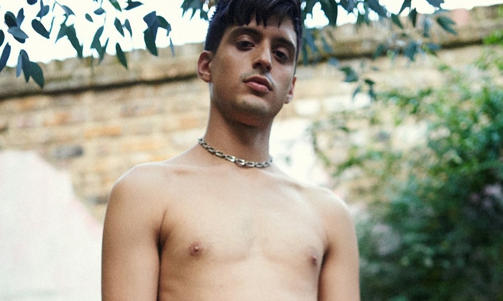 Arca shares new free 80-second track “Monstruosidad”
