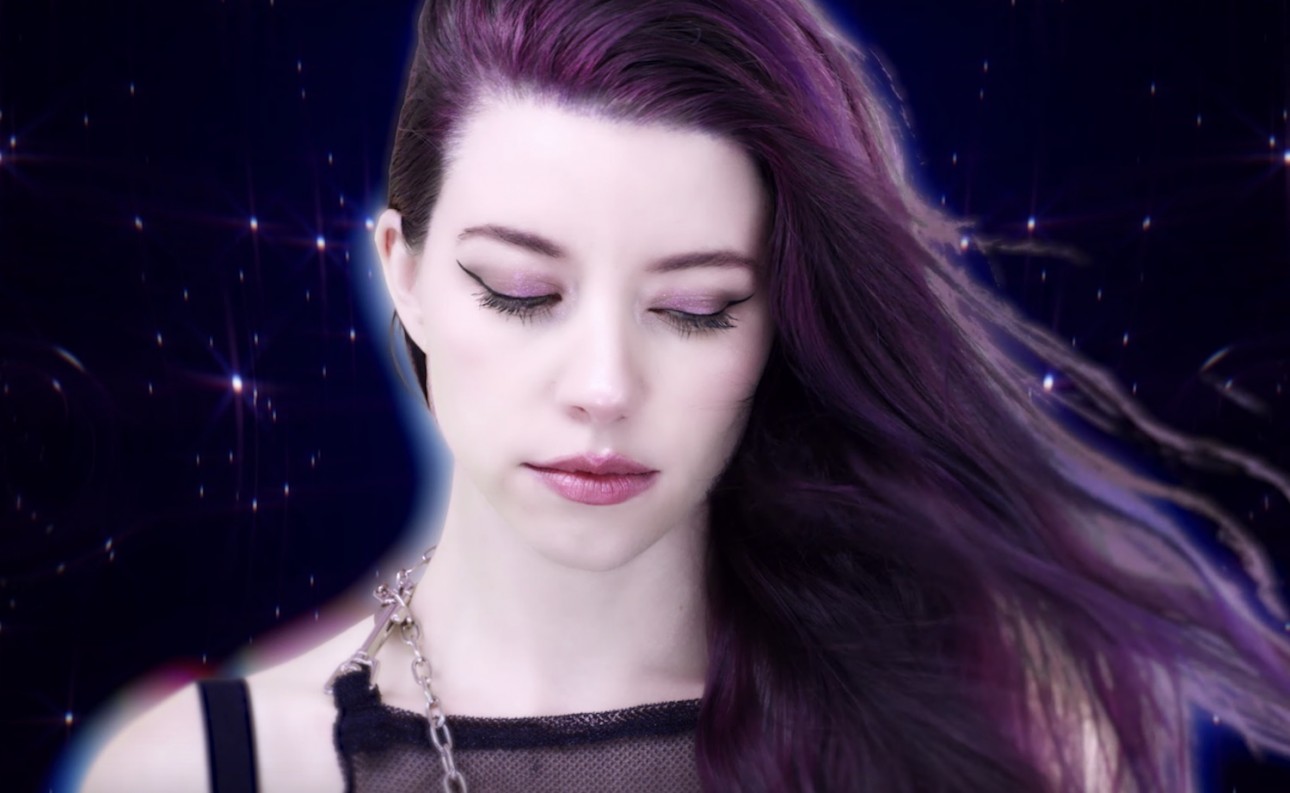 HANA is going to finish her debut album through a Twitch livestream