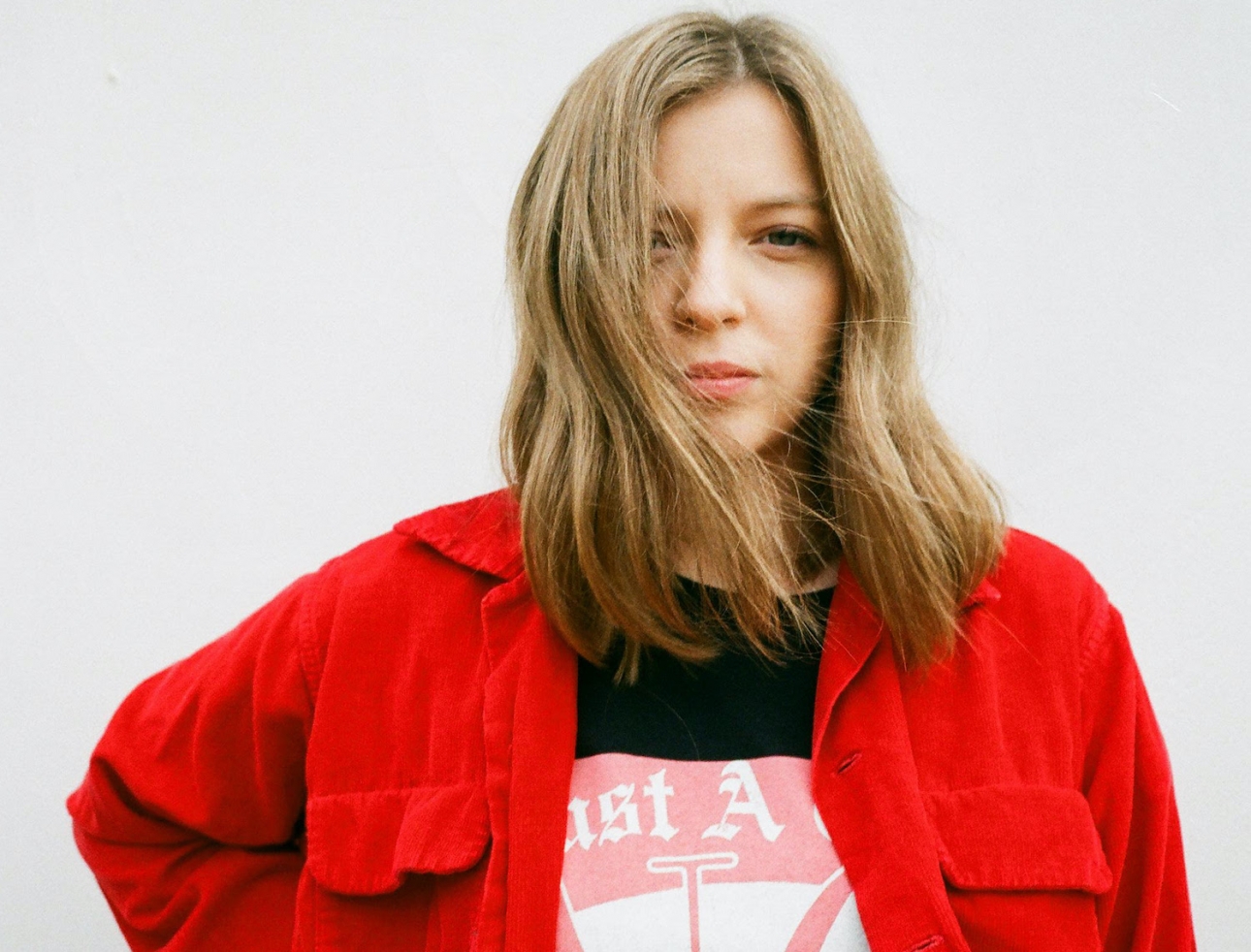 Jade Bird unleashes first single of 2021 “Open up the heavens”
