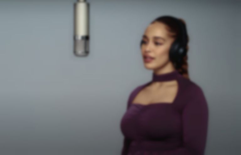 Jorja Smith joins Enny for hard-hitting COLORS performance of “Peng ...