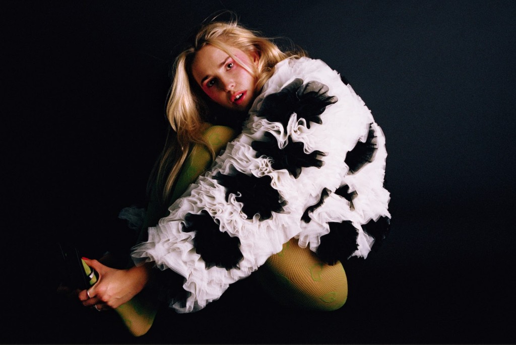 LAUREL returns with first new single in nearly two years “Scream Drive ...