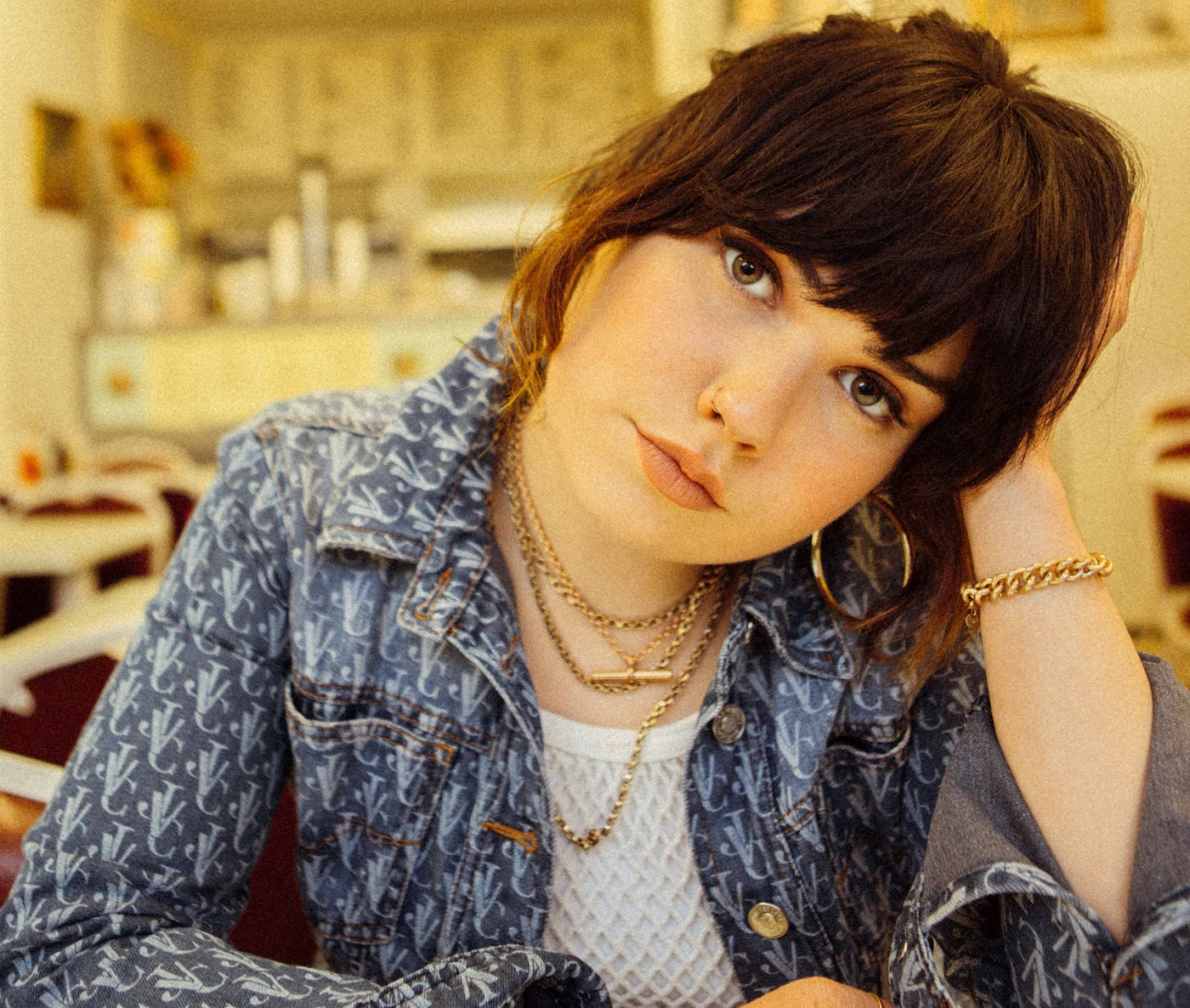 Lily Moore announces new mixtape with endearing lead single “Nothing On You”