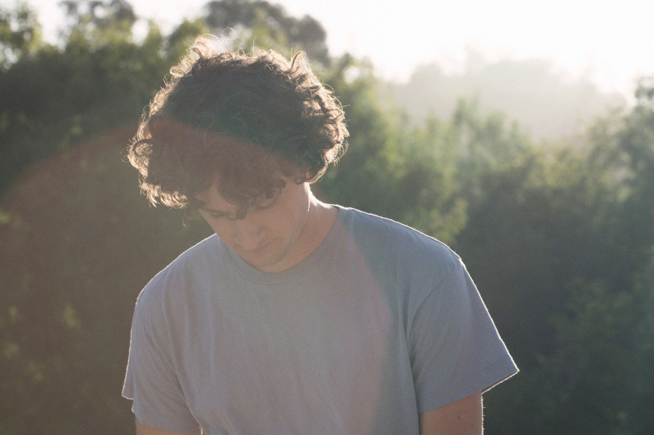 Sam Amidon announces new record The Following Mountain, shares lead ...