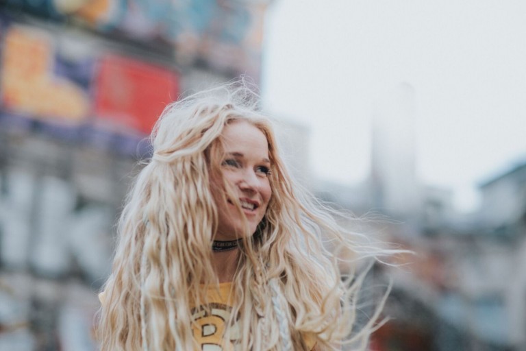 Ex-Katzenjammer member Sol Heilo goes solo with the swaying orchestral ...