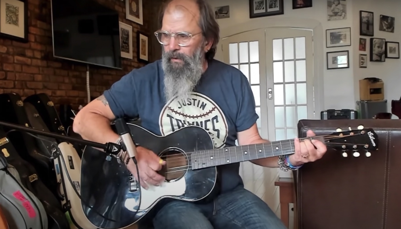 Steve Earle to record covers album of Justin Townes Earle songs