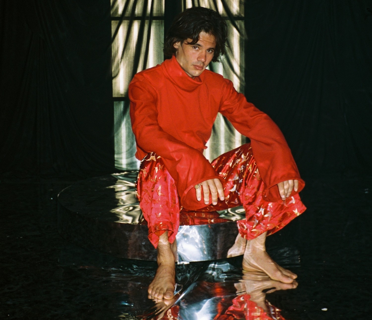 T Truman previews debut EP with third single “Loretta”