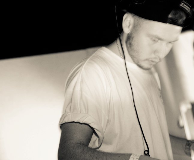 Julio Bashmore starts own record label, unveils new track