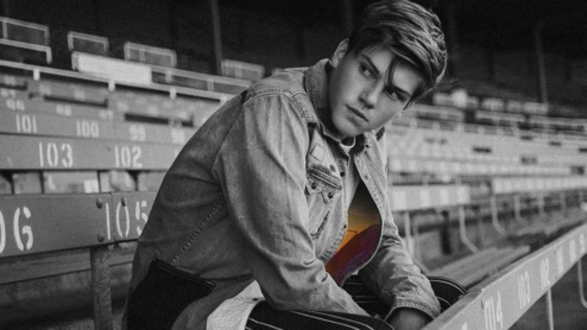 Australian singer-songwriter Ruel puts interpersonal disconnect front and centre on "Younger"