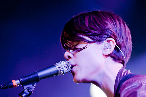 Tegan and Sara – Mandela Hall, Belfast 14/06/10 | The Line of Best Fit